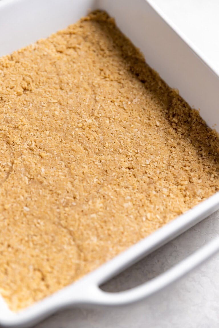 Mango Bars with Coconut Oatmeal Shortbread Crust