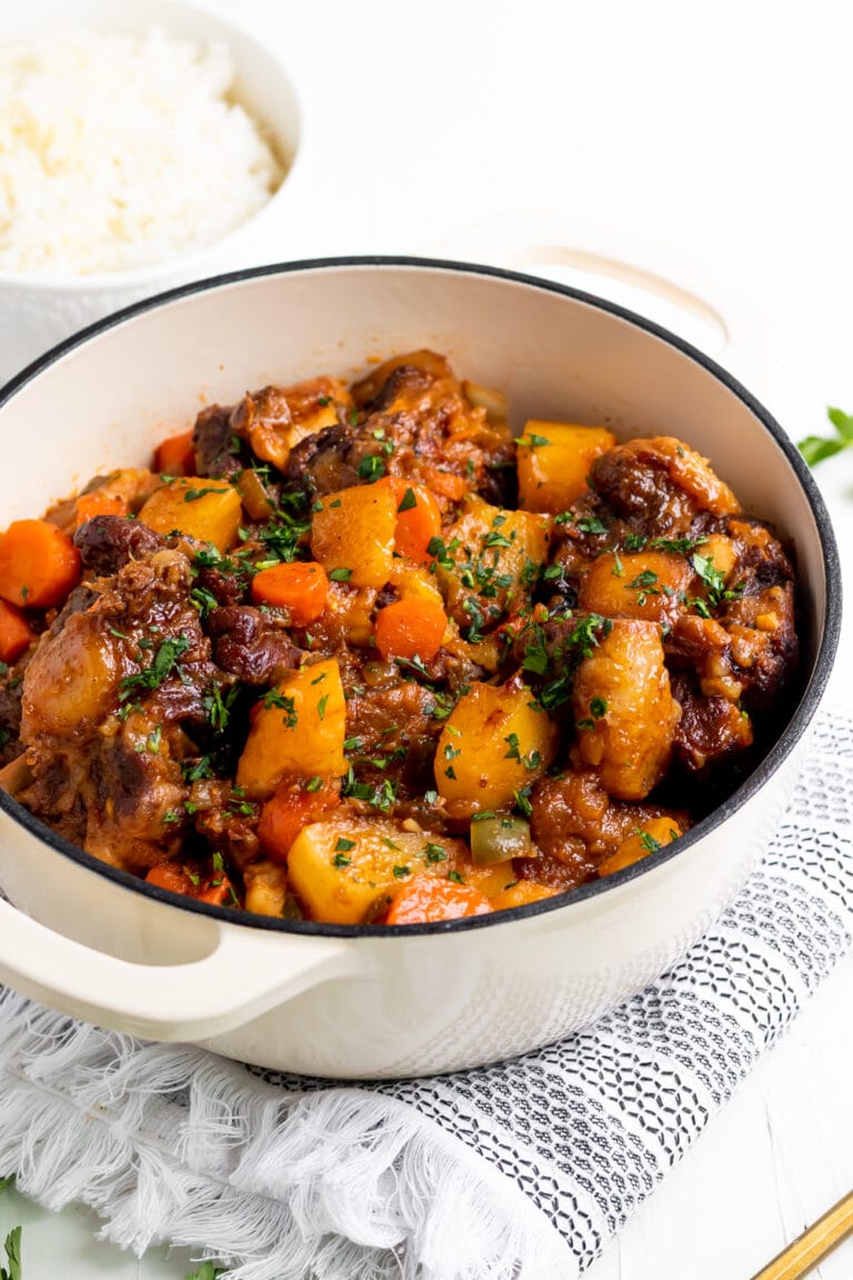 Tender & Juicy Rabo Encendido (Cuban Oxtail Stew) - A Sassy Spoon